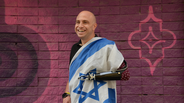 Article .::. UCLA International Institute