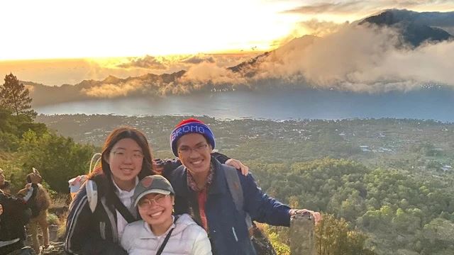 Article .::. UCLA International Institute