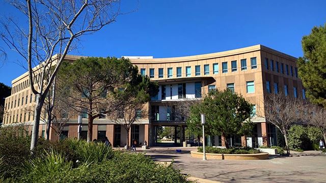 Article .::. UCLA International Institute