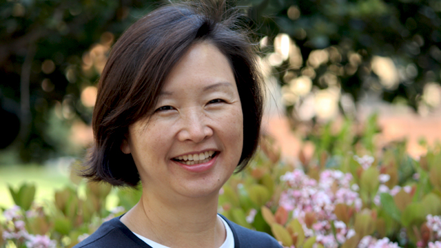 Article .::. UCLA International Institute